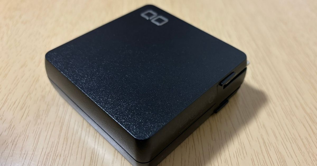 【SMARTCOBY Pro PLUG レビュー】充電器とモバイルバッテリーのハイブリッド型 | ガジェットブログ